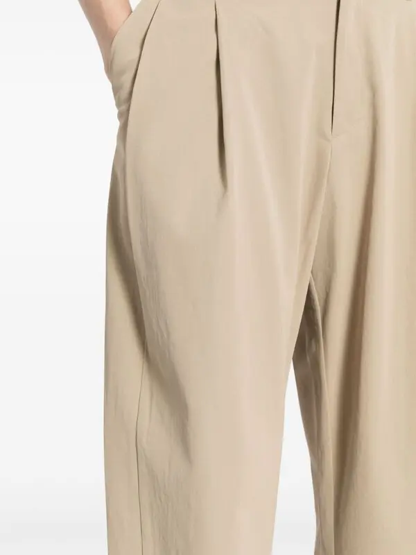 CROQUIS Pleat-detailing Chinos