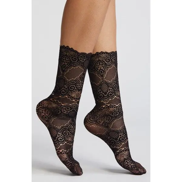 HIGH HEEL JUNGLE Scalloped Lace Crew Socks - Black
