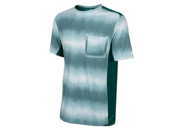 Nike Sb Skyline Dfc Dip Fade Pocket Tee Shirt