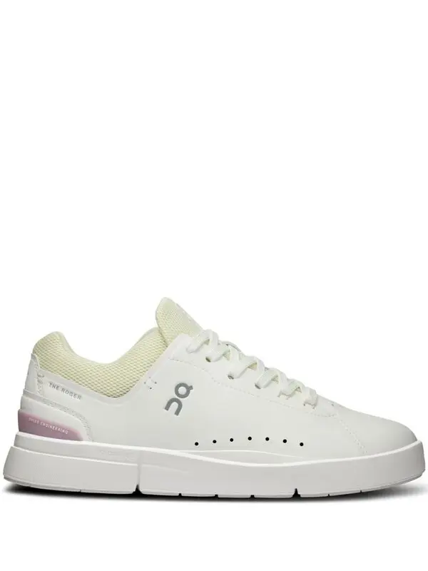 On The Roger Advantage Lace-up Sneakers - White