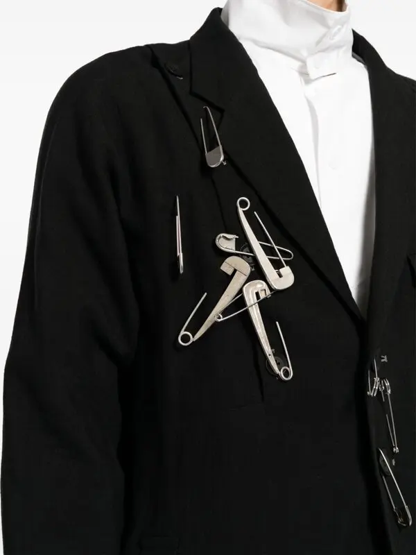 Yohji Yamamoto Safety-Pin Embellished Linen Blazer In Black - 57