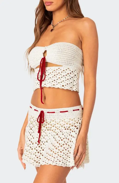 EDIKTED Jaslene Crochet Top