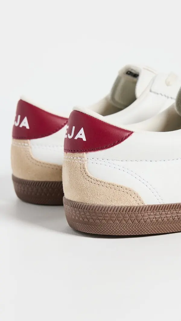 VEJA Volley Sneakers - White/pekin/bark