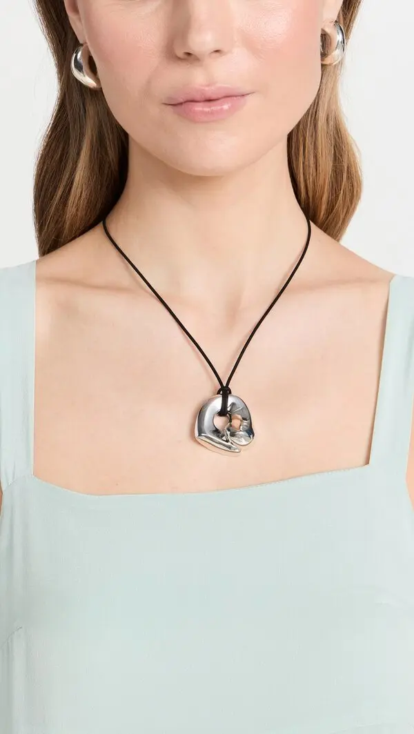 Agmes Gertrude Pendant Necklace - Silver