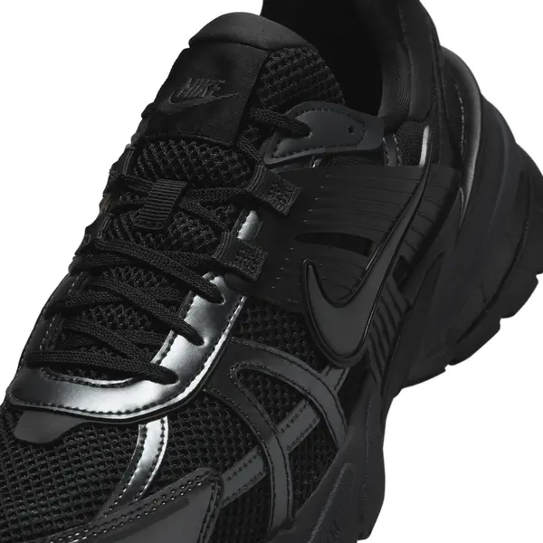 Nike V2k Run Shoes