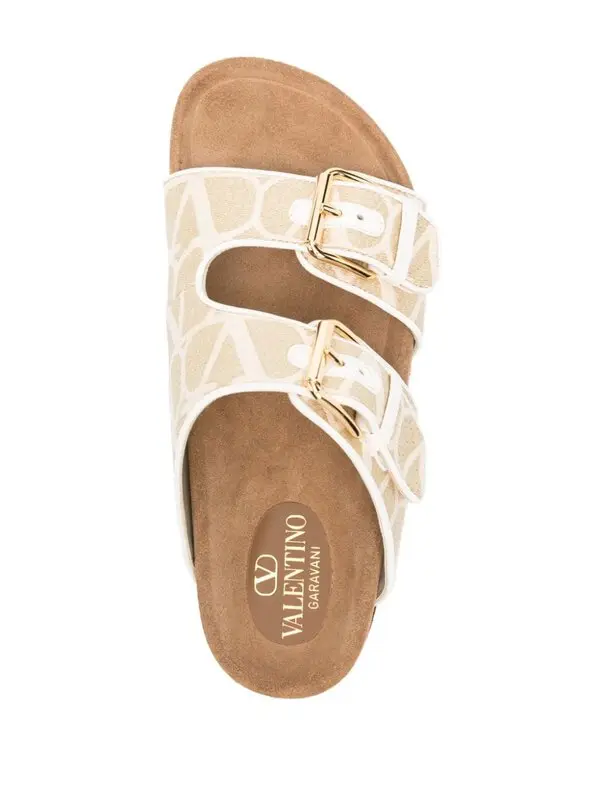 Valentino Garavani Fussfriend Buckled Sandals - Neutrals