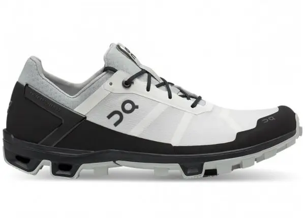 On Cloudventure Peakin Running Sneakers - White/black
