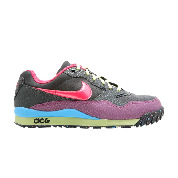Nike Wildwood Supreme Urban Night Sneakers