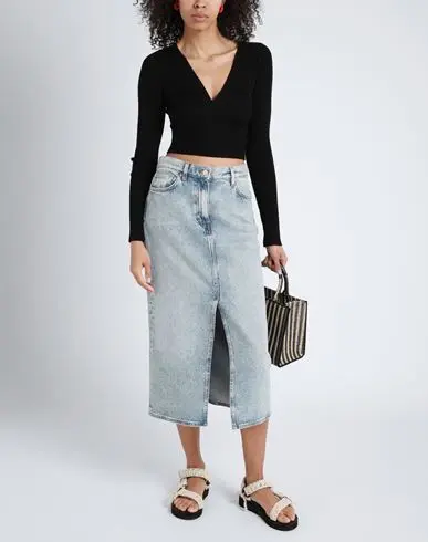 Only Knitted Cropped V-neck Sweater