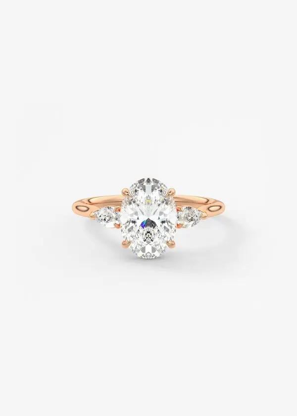 FRANK DARLING Oval Cut Three Stone Engagement Ring - Yellow Gold