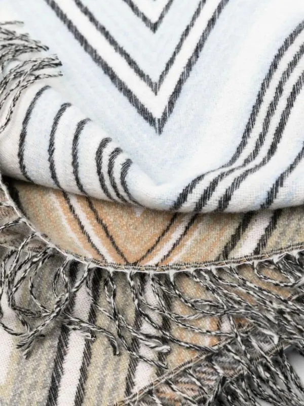 Missoni Zigzag-design Blanket