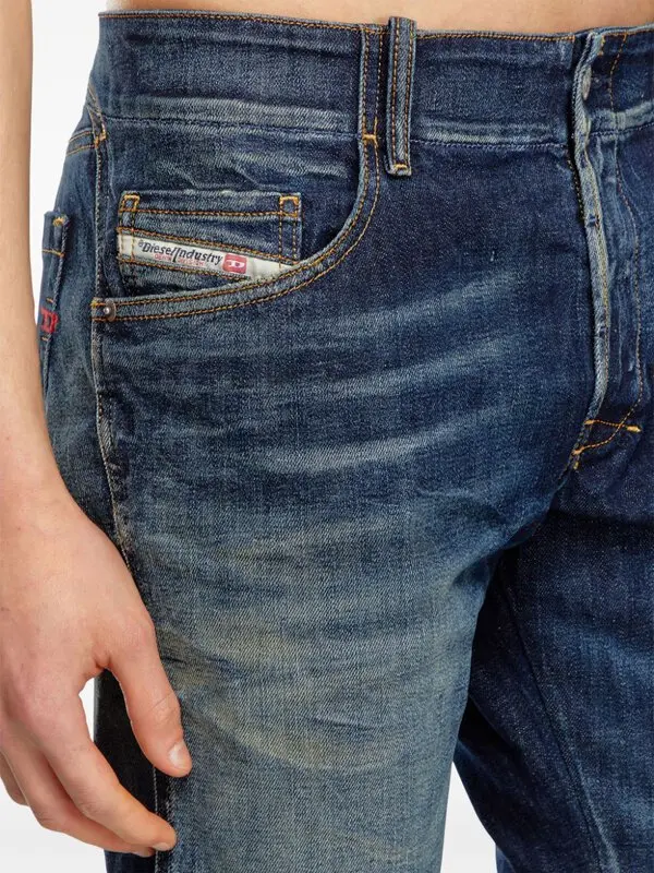 DIESEL® D-backler Low-rise Jeans