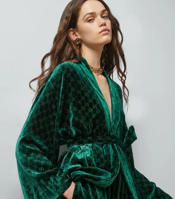 green emerald velvet dress Green Velvet Dress</
