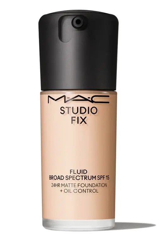 MAC COSMETICS Studio Fix Fluid Spf 15 24hr Matte Foundation + Oil Control - Nc10