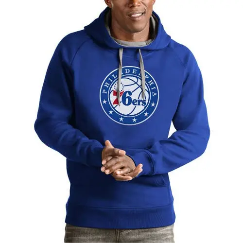 ANTIGUA Philadelphia 76ers Team Logo Victory Pullover Hoodie - Royal