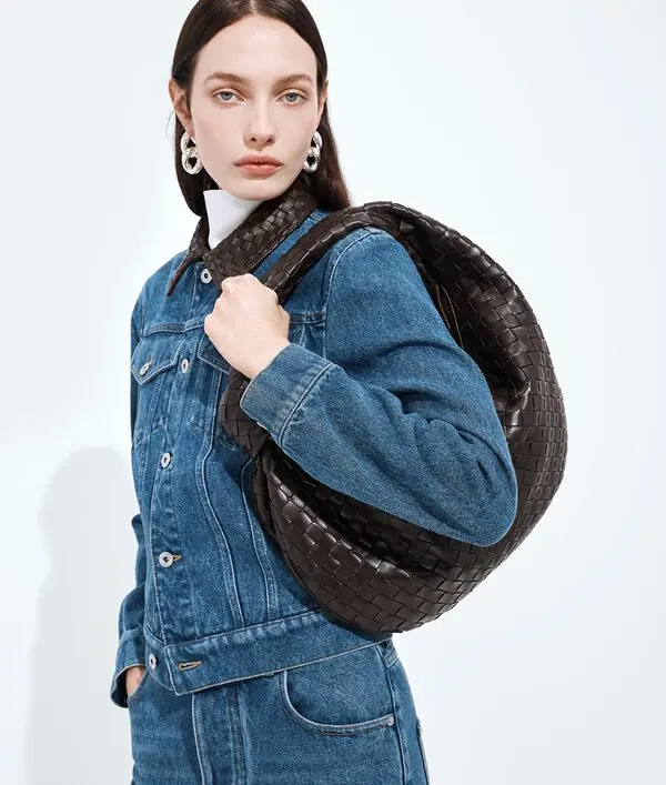 Bottega Veneta Intrecciato Leather Jodie Shoulder Bag - Fondant