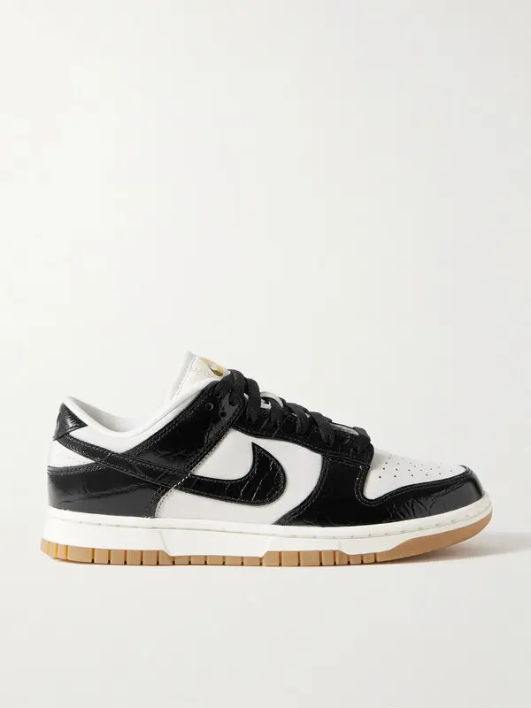 Nike Dunk Low Sneakers