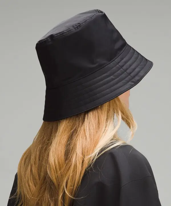 Lululemon Nylon Bucket Hat In Black - 50% Off | Editorialist display picture 3