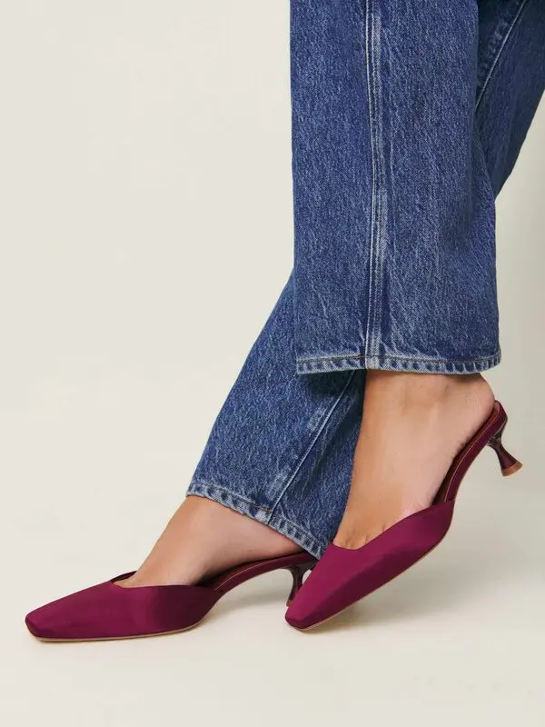 REFORMATION Daniela Kitten Mule - Dark Cherry Satin