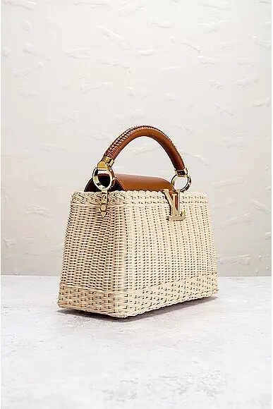 LOUIS VUITTON Capucines Bb Handbag In Neutral