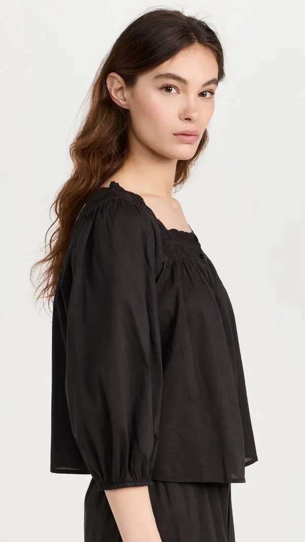 The Great. The Eyelet Button Sleep Top - Black