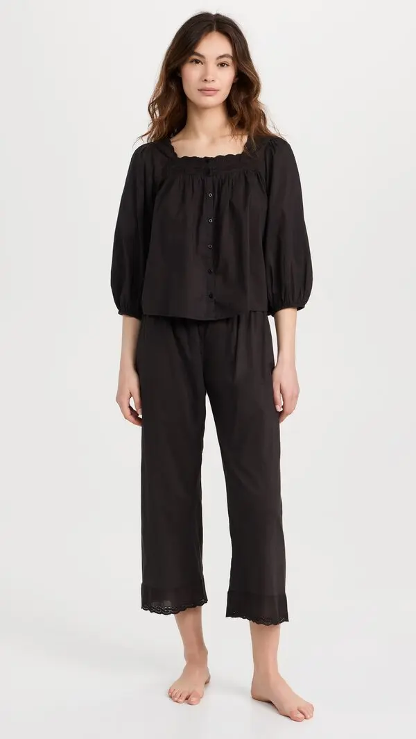 The Great. The Eyelet Button Sleep Top - Black