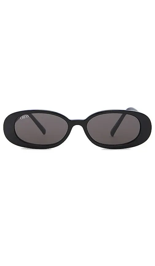 OTRA Gina Sunglasses - Black & Smoke