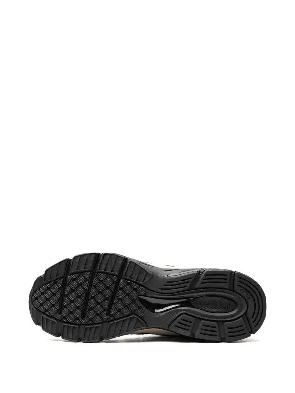 NEW BALANCE 990 Sneakers