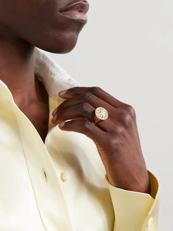 SYDNEY EVAN Small Luck Coin 14-karat Diamond Signet Ring