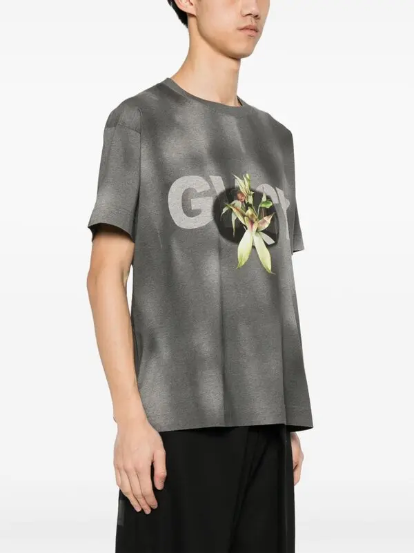 Givenchy Logo-print Faded T-shirt - Black