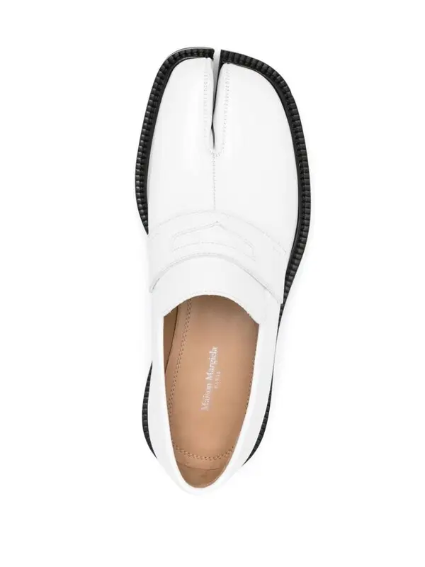 MAISON MARGIELA Tabi Leather Loafers