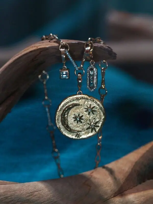 AZLEE 18kt Yellow Diamond Cosmic Coin Chain