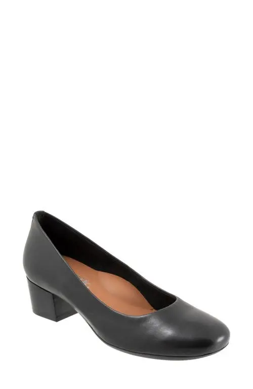 Softwalk Lynn Pumps - Black