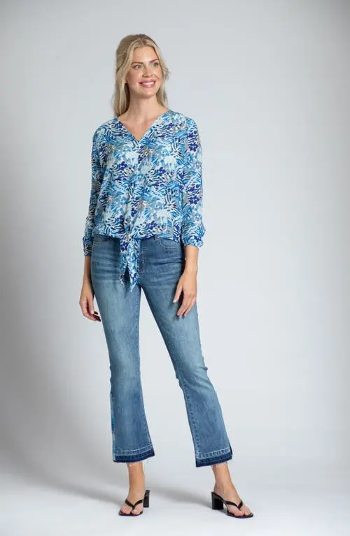 APNY Print V-neck Tie-front Top