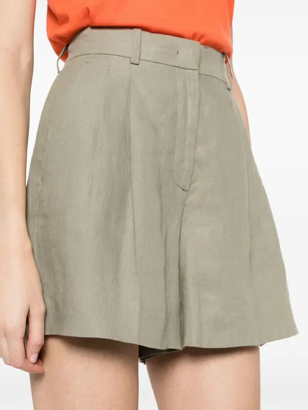 Kiton Pleated Linen Shorts