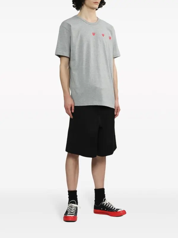 Play Comme Des Garcon Triple Hearts T-shirt