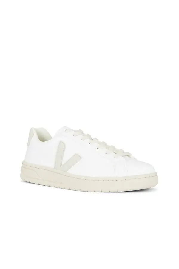 VEJA Urca Sneakers
