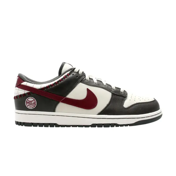 Nike Low Top Sneakers