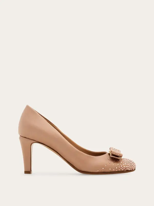 FERRAGAMO Vara Bow Pump With Crystals - Beige