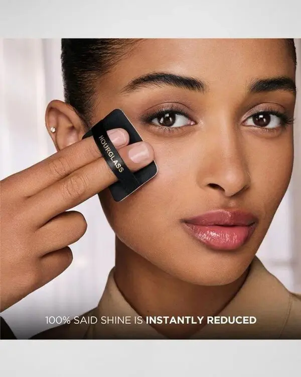 HOURGLASS Vanish Airbrush Pressed Powder - Translucent Tan
