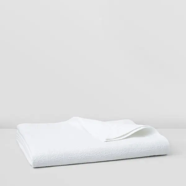 PEACOCK ALLEY Montauk Matelasse Coverlet, King - White