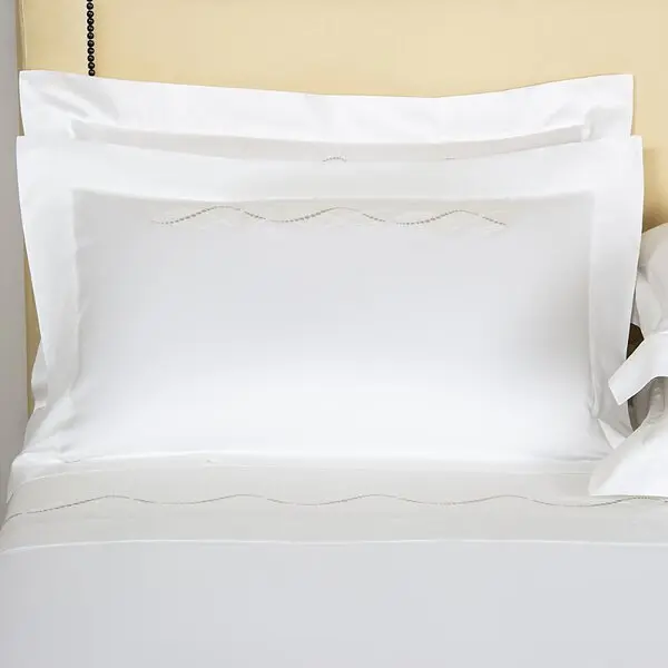 Frette Luminescent Pearls Embroidered Standard Sham - Milk/gold
