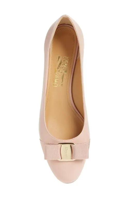 FERRAGAMO Vara Soft Pump - Rose