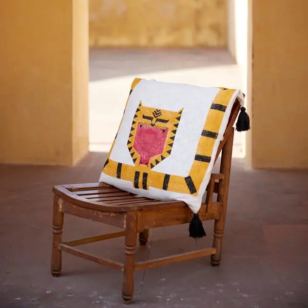 CQC LA Tiger Quilt With Two Shams