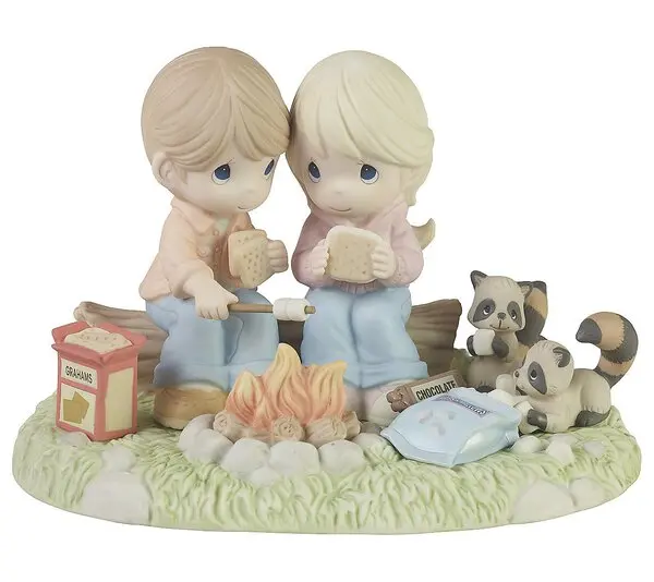 PRECIOUS MOMENTS Making S'more Memories With Lt D Figurine - One-color