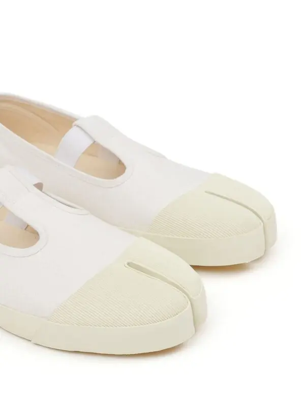 MAISON MARGIELA On The Deck Tabi Canvas Pumps
