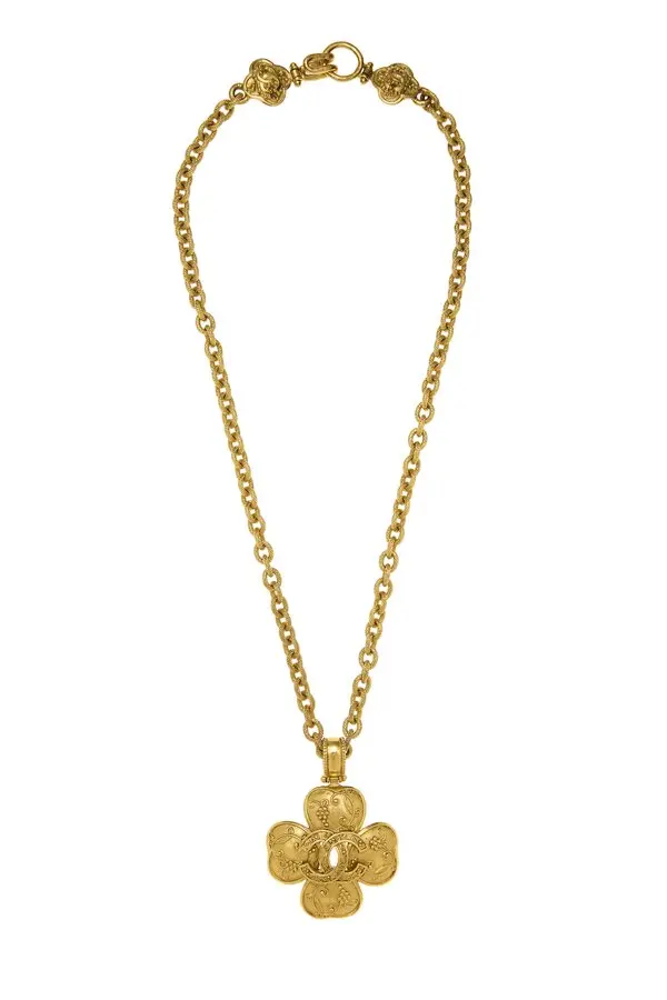Chanel Cc Clover Necklace - Gold