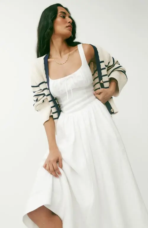 balia linen dress reformation Replying to @medina from @reformation !! I actually sized down one size to a size 6 :) #reformation #size8 #reformationdress #birthdaydress The detailsDesigned to be fitted throughout.back smocking.FabricThis is a lightweight linen fabric Reformation Balia Sleeveless Dress -
