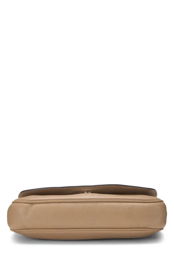 Gucci Grained Leather Soho Chain Flap Crossbody