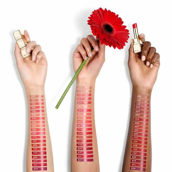 GUERLAIN Kisskiss Shine Bloom 95% Naturally-derived Ingredients Lipstick